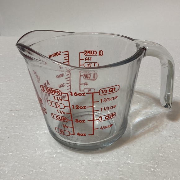 Anchor Hocking | Kitchen | Anchor Hocking Two Cups Measuring Cup | Poshmark